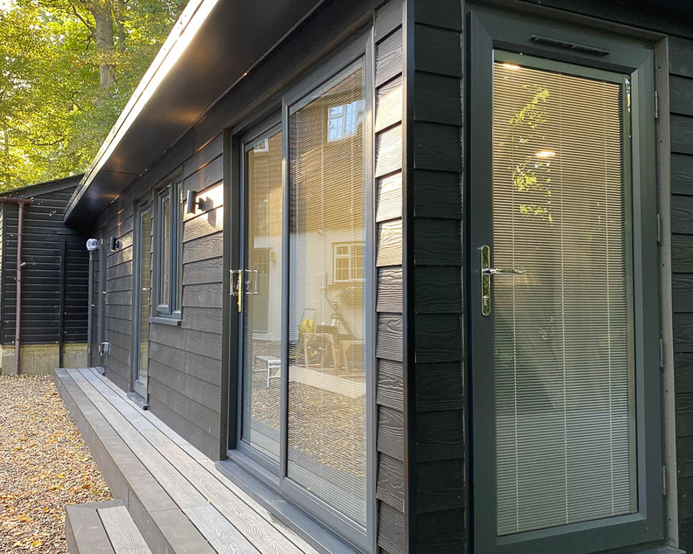 Garden Living Annexes by AMC Garden Rooms